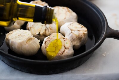 Roast Garlic Recipe (whole bulb or peeled) - Feasting At Home