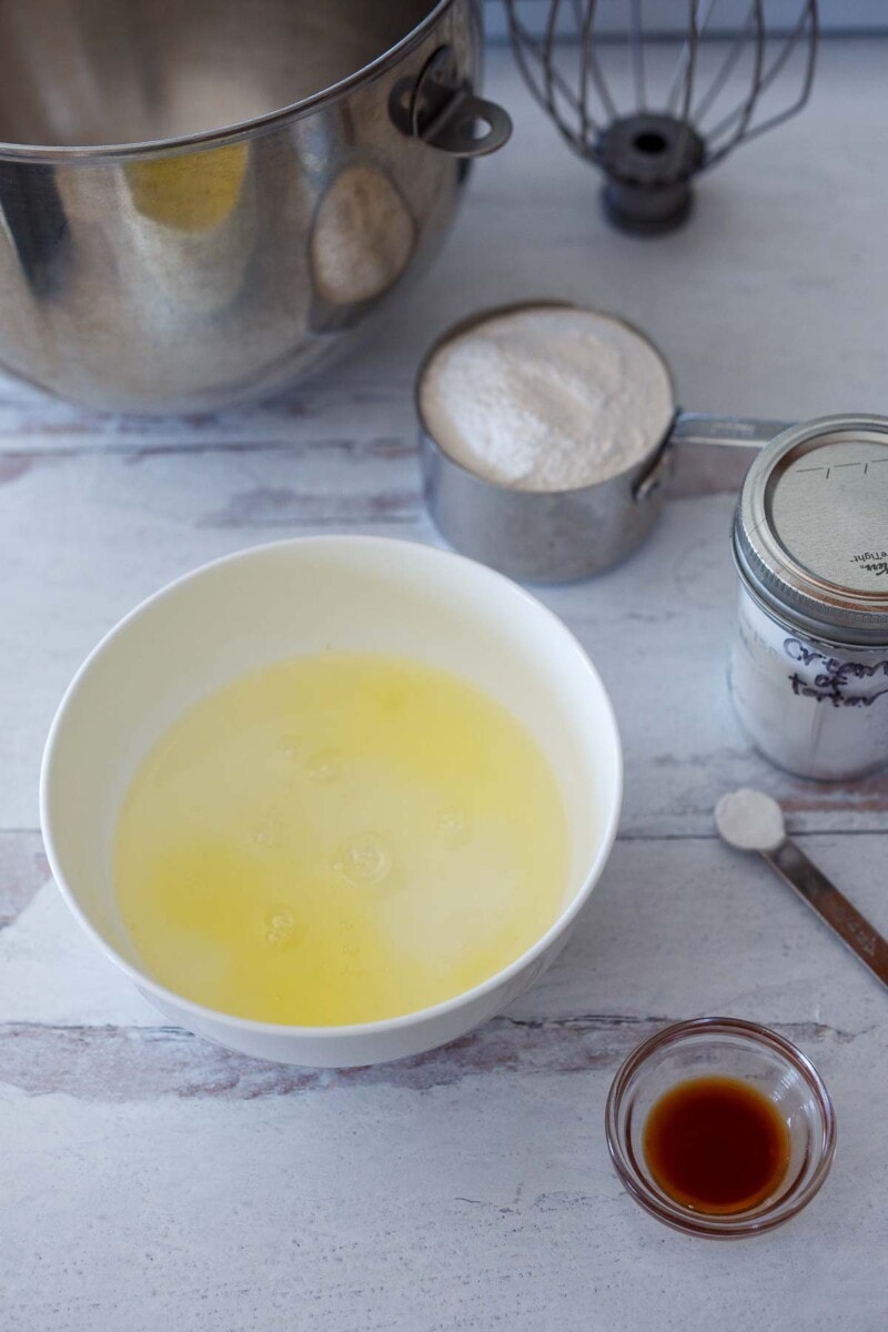 Pavlova (Recipe + Video) | Feasting at Home