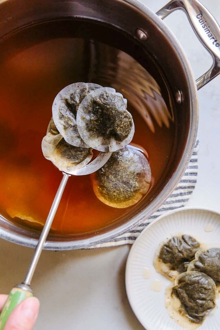 How to Make Homemade Kombucha (A Simple Guide) | Feasting At Home