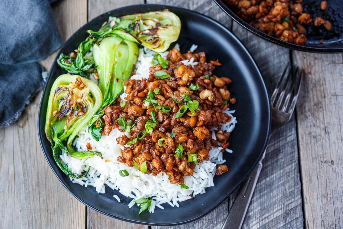 Sticky Tempeh Recipe: A Quick Healthy Dinner | Feasting At Home